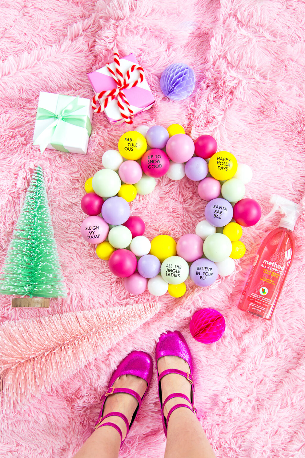 DIY Pun Ornament Wreath – Aww Sam