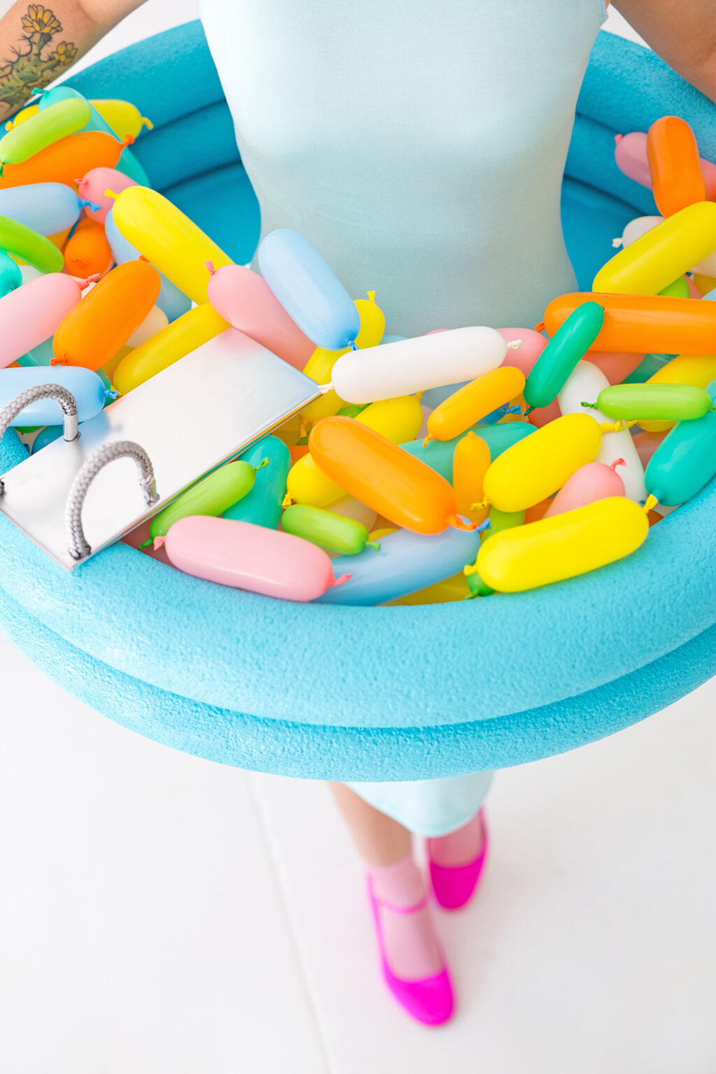 DIY Sprinkle Pool Costume + Pool Boy Costume – Aww Sam