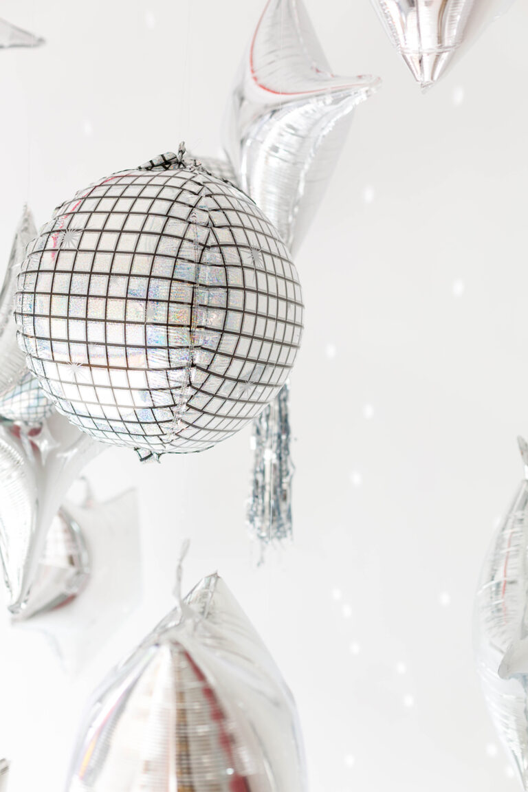 DIY Silver Disco New Year’s Backdrop – Aww Sam