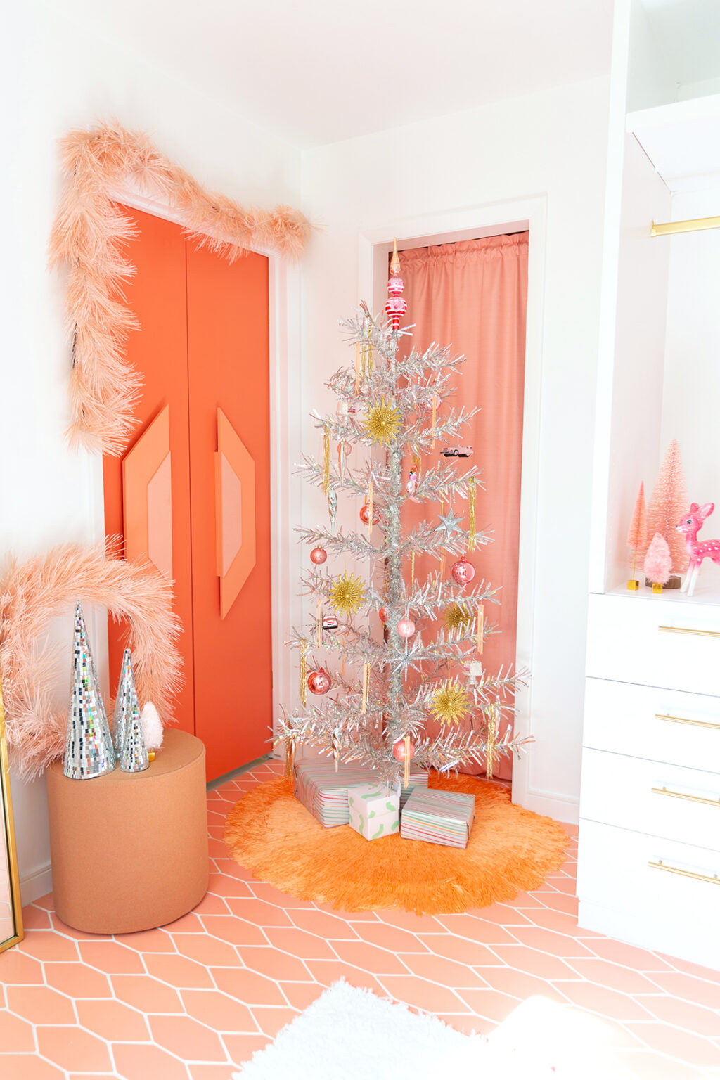 Our Mid Mod Vintage Christmas Decor – Aww Sam