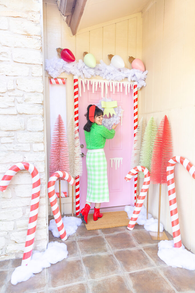 Gingerbread House Door Decor – Aww Sam